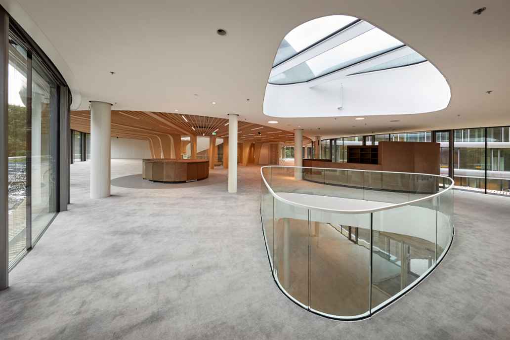 Interview de l'architecte Thomas Rau, créateur du nouveau siège de la ...